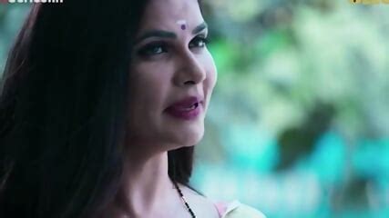 Babe NE MEDAM KE SATH KIYA SEX