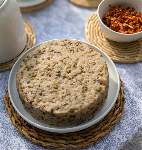 Simple Joyful Living වෙනදා වෙලාවටම ගෙවත්තට යෑමේ දැඩි ආශාවකින් පෙළුණත් මල් වැස්ස නැවතී හිරු