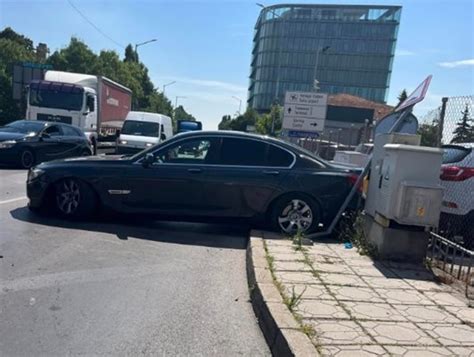 Катастрофа до Терминал 1 на Летище София Снимки