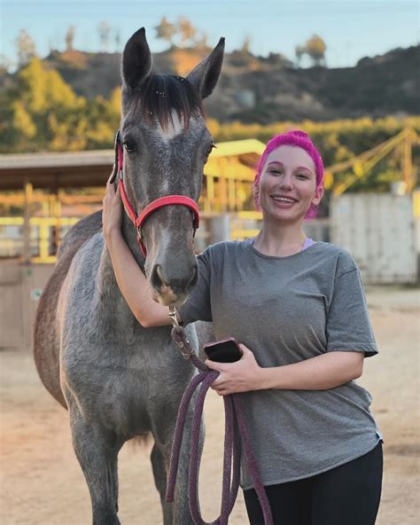 Lily Lou Bio Age Career Net Worth Height Education Boyfriend More Showbiz Lifes