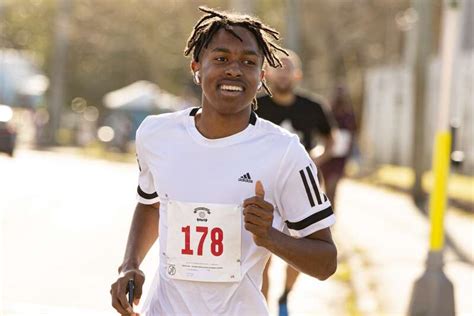 Pre Race Favourite Sean Trott Wins Phc Mile Run Race The Royal