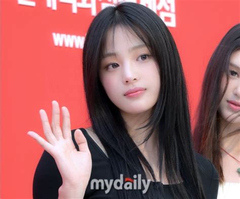 [잡담] 오늘자 민지 ㄹㅈㄷ용안 보실분 인스티즈 Instiz 연예 카테고리