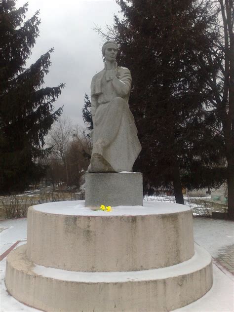 Фото Леся Українка в городе Полонное