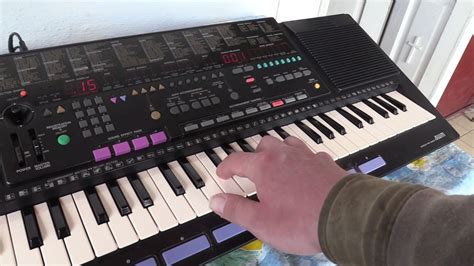 Краткий обзор синтезатора Yamaha PSS-51 - YouTube