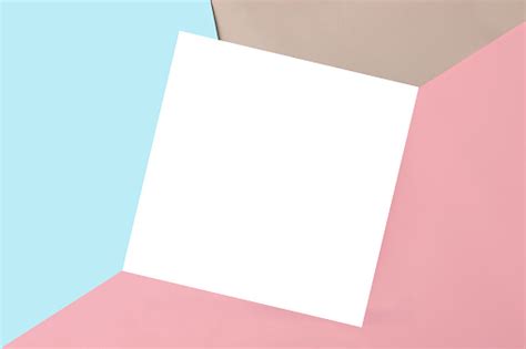 텍스트 또는 디자인을 위한 격리된 사각형 장소가 있는 기하학적다색 배경입니다 0명에 대한 스톡 사진 및 기타 이미지 0명