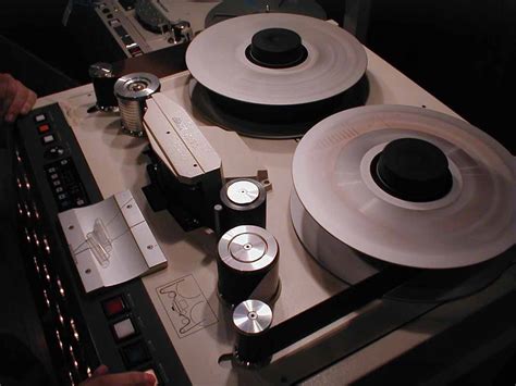 MLDSPOT Making Music Analog Vs Digital