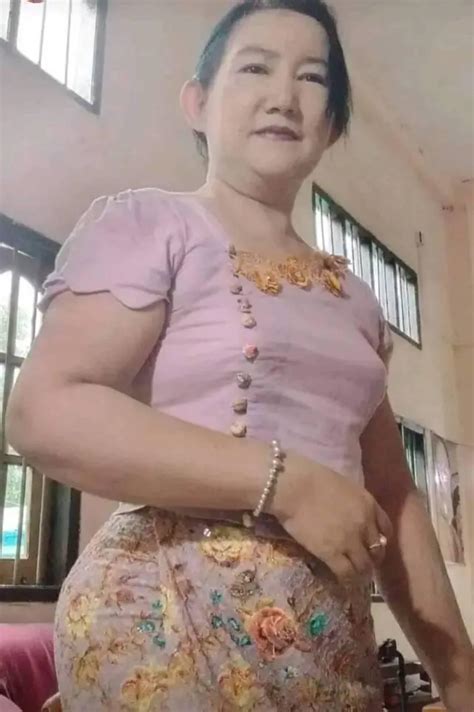 မမကြီးများစုစည်းရာ Facebook