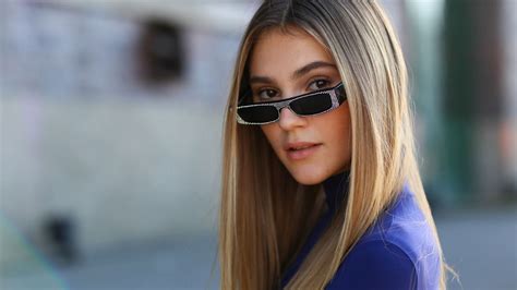 Stefanie Giesinger Hd Wallpapers And Backgrounds