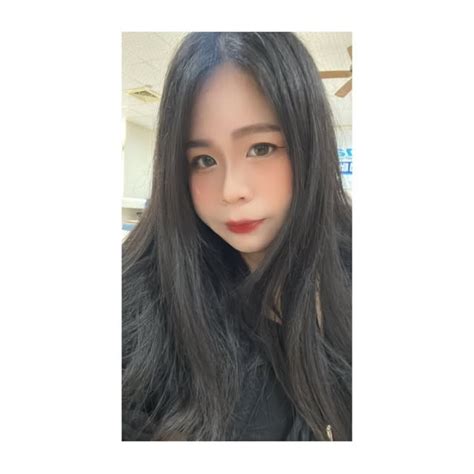 苹苹💋 Ping 18324000 On Threads