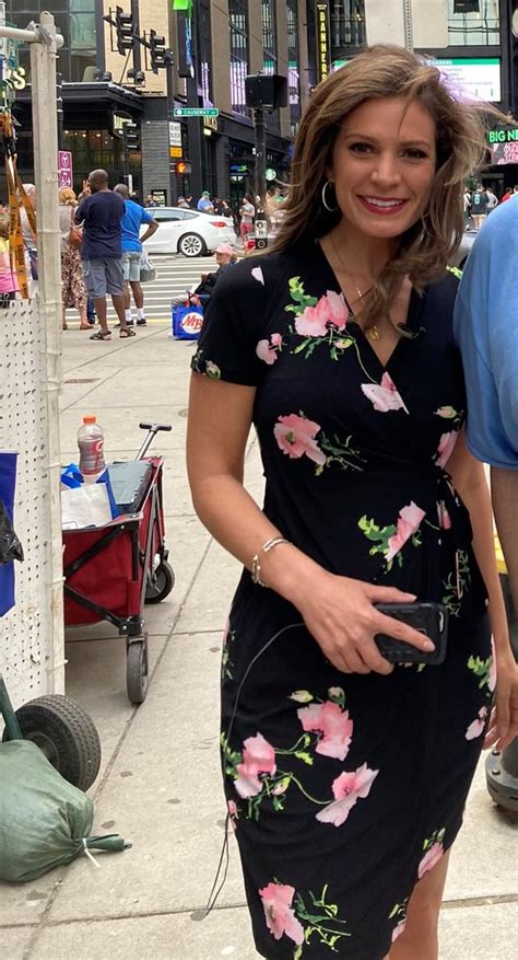 Lisa Gresci Whdh Boston 2022 Rhotreporters