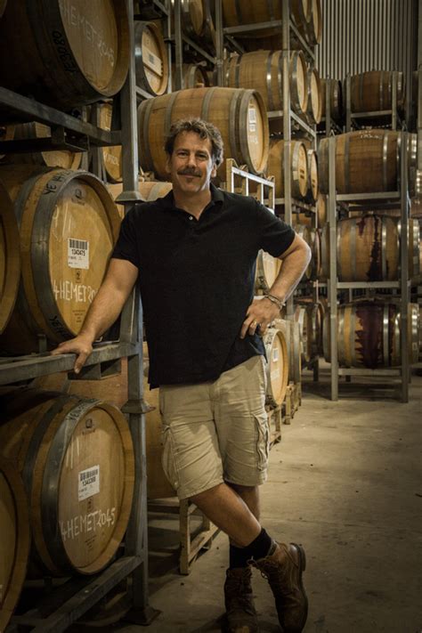 빈티지는 악보 포도는 관현악단와인 메이커는 지휘한다” 매일경제