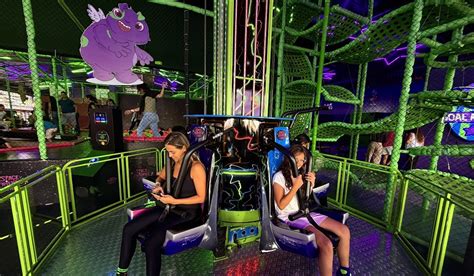Space Friends Park Atrai Público De Todas As Idades Com O Maior Tobogã