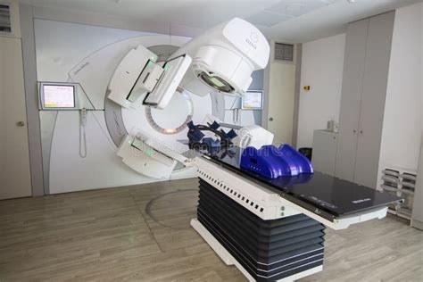 Linear Accelerator At Hospital Stock Image Image Of Linear Exam 26977395