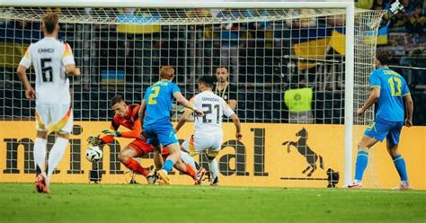 Де дивитись поєдинок Польща Україна