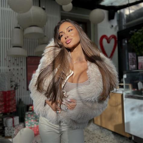 Bibi Pospiech Is The Instagram Of The Day DrunkenStepFather Com