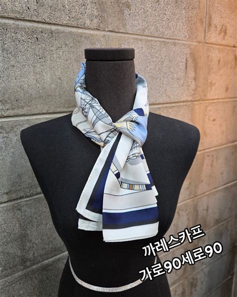 세컨루시울산옷가게코디맛집패션옷가게20년차 동안코디 스카프의 계절이예요~ 심심한 옷에 스카프 하나만 센스있게 잘 매치해도 전체적인 스타일링이 완성되고 한층 멋스러운