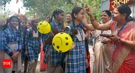 Schools Start New Session With Celebration Indore News The Times Of