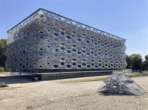 碳纤维缠绕复材建筑！用了科思创的聚氨酯 结构 复合材料 树脂