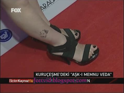 Hazal Kayas Feet