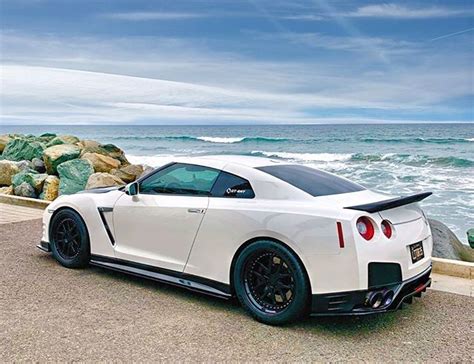 Check Out Our Clients R35 With Rotiform Wheels Amsperformance
