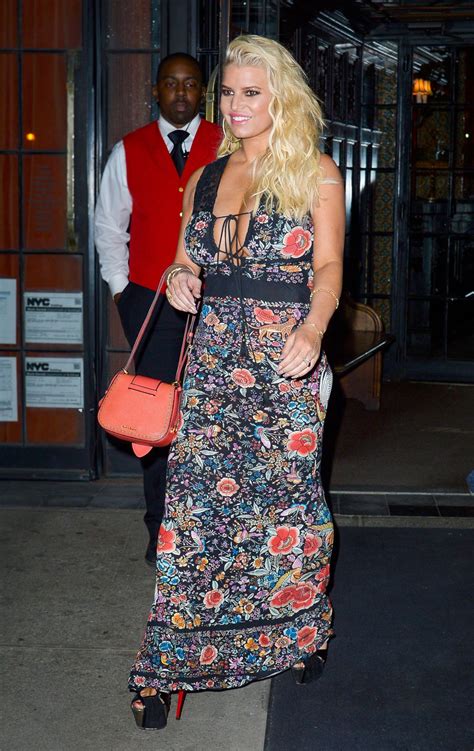 Jessica Simpson Hot Celebs Home