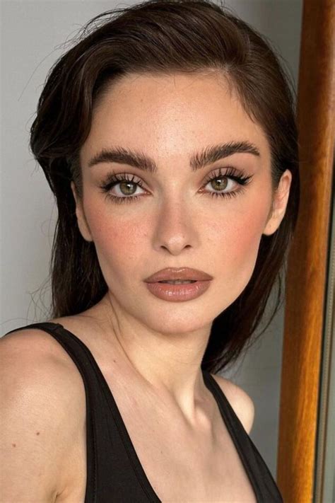 Hazel Eye Makeup Thats Taking The Beauty World By Storm In 2025