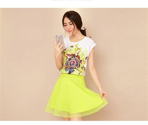 Badu Bg Дамски комплект в 2 варианта с пола и с къси панталони Badu Bg