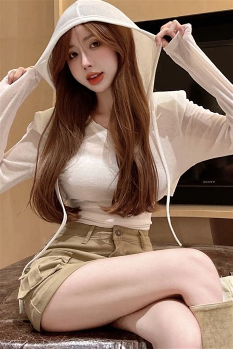 핑크프릴 데아 어깨뽕 후드 긴소매 롱슬리브 크롭 탑