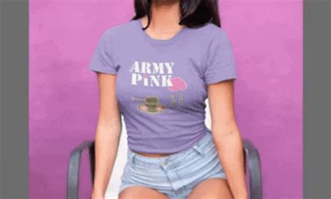 Girl Posing  By Armypink Find And Share On Giphy