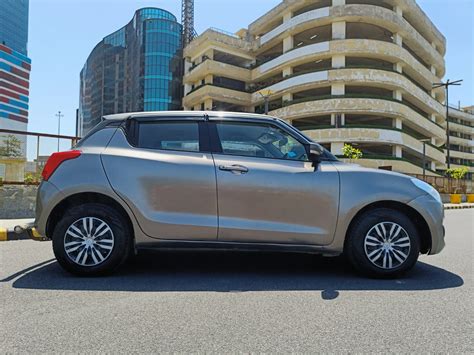 Used Maruti Suzuki Swift Vxi Ags Bs Iv In Noida 2018 Model India At Best Price