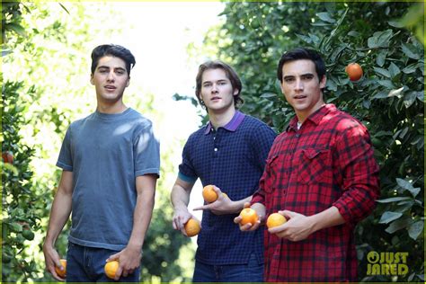 Adrian Grenier In Sex Death And Bowling Exclusive Trailer Premiere