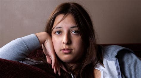 I Get Unwanted Stares At My Big Breasts Teenbook