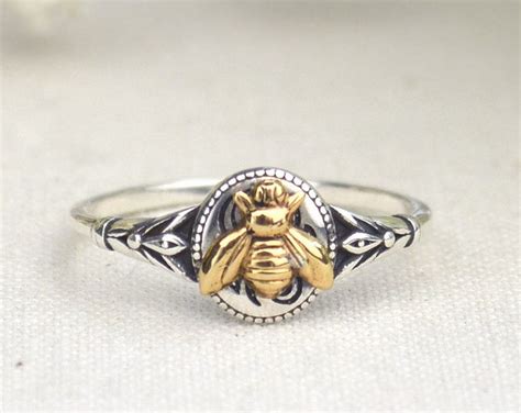Tiny Bee Signet Ring Dainty Signet Ring Minimalist Ring Gold Bee