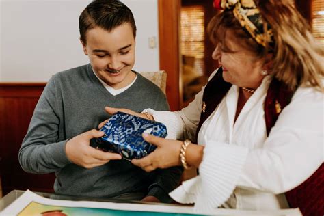Что подарить мальчику на 15 лет: 100+ идей подарков | MyChilds