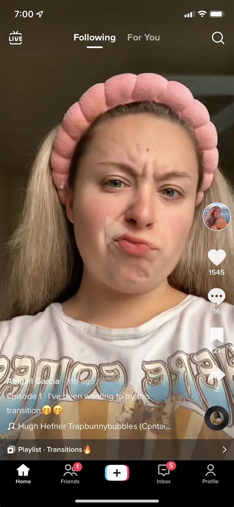 Y Does She Always Do This Face Its Not Cute Nor “baddie” If Yk What I