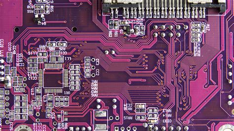 After The Close Apple Supplier Cavium Buys QLogic Envision Amsurg To Merge Investor S