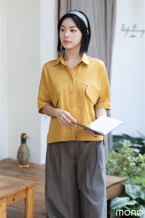 ASM tay lỡ túi chéo Vàng MONOLIFE