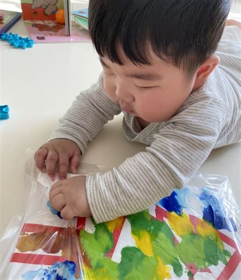 7개월 놀이 지퍼백 물감놀이