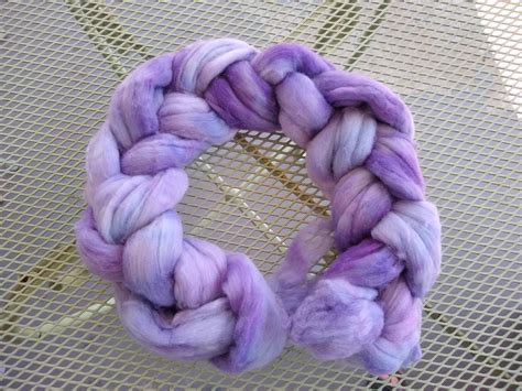 Fiber Wool B Braid Curl Needlefingers