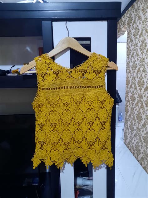 Crocet Yellow Top Fesyen Wanita Pakaian Wanita Atasan Di Carousell