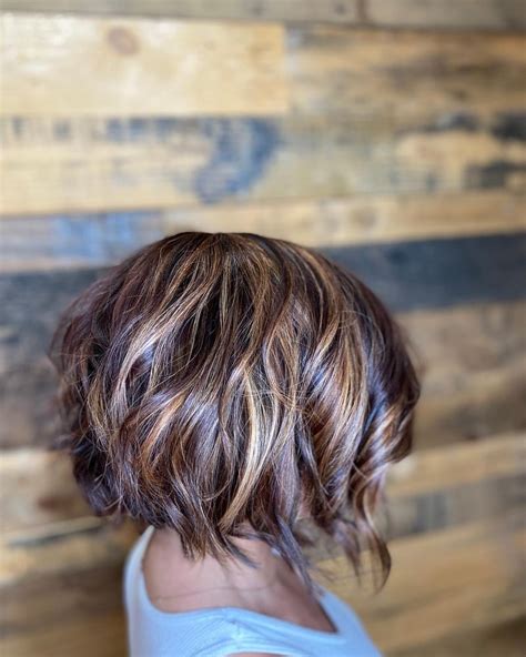 The Angled Bob Is Back Sharper Sleeker And More Powerful Than Ever