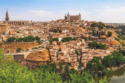 Lanzadera Del Parque Warner La Caida Libre Más Alta De Europa