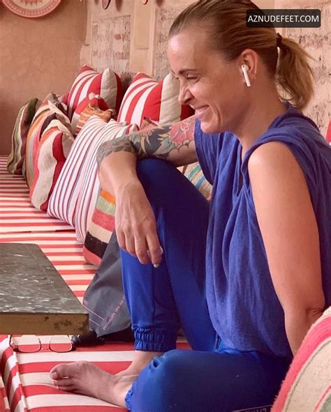 Anouk I Feet Aznudefeet