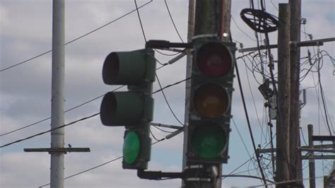 traffic lights broken at 8 new orleans intersections dpw says repairs