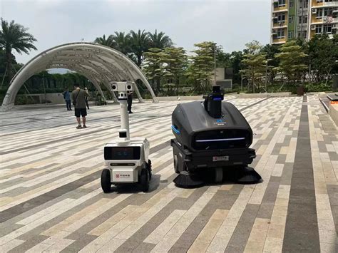 Security Robot Novautek