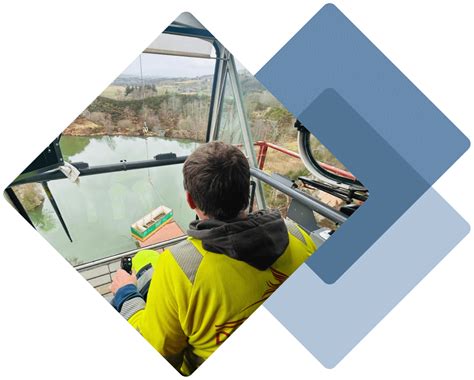 Crane Operations Phoenix Offshore Solutions