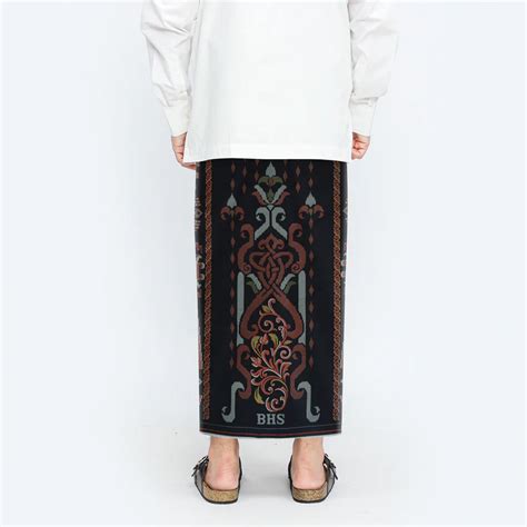 Sarung Bhs Infinity Gold Motif V32 Kjg Sj Hitam Coklat 02