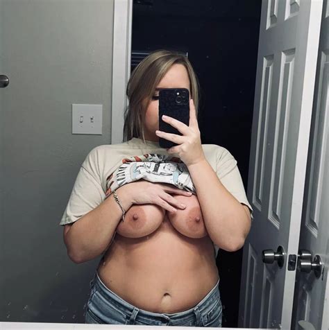 Stop Sleeping On Curvy Girls Or Do We Make Great Pillows F Nudes