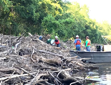 Recovering Orphaned” Containers On The Meramec River