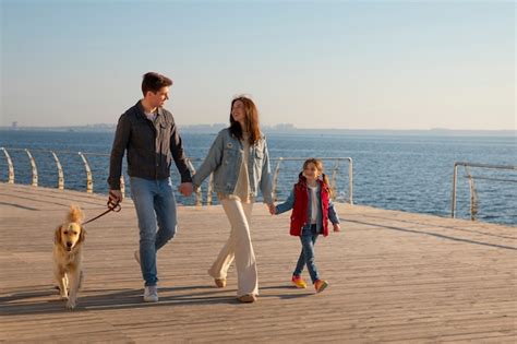 Семья отпуск Изображения скачать бесплатно на Freepik